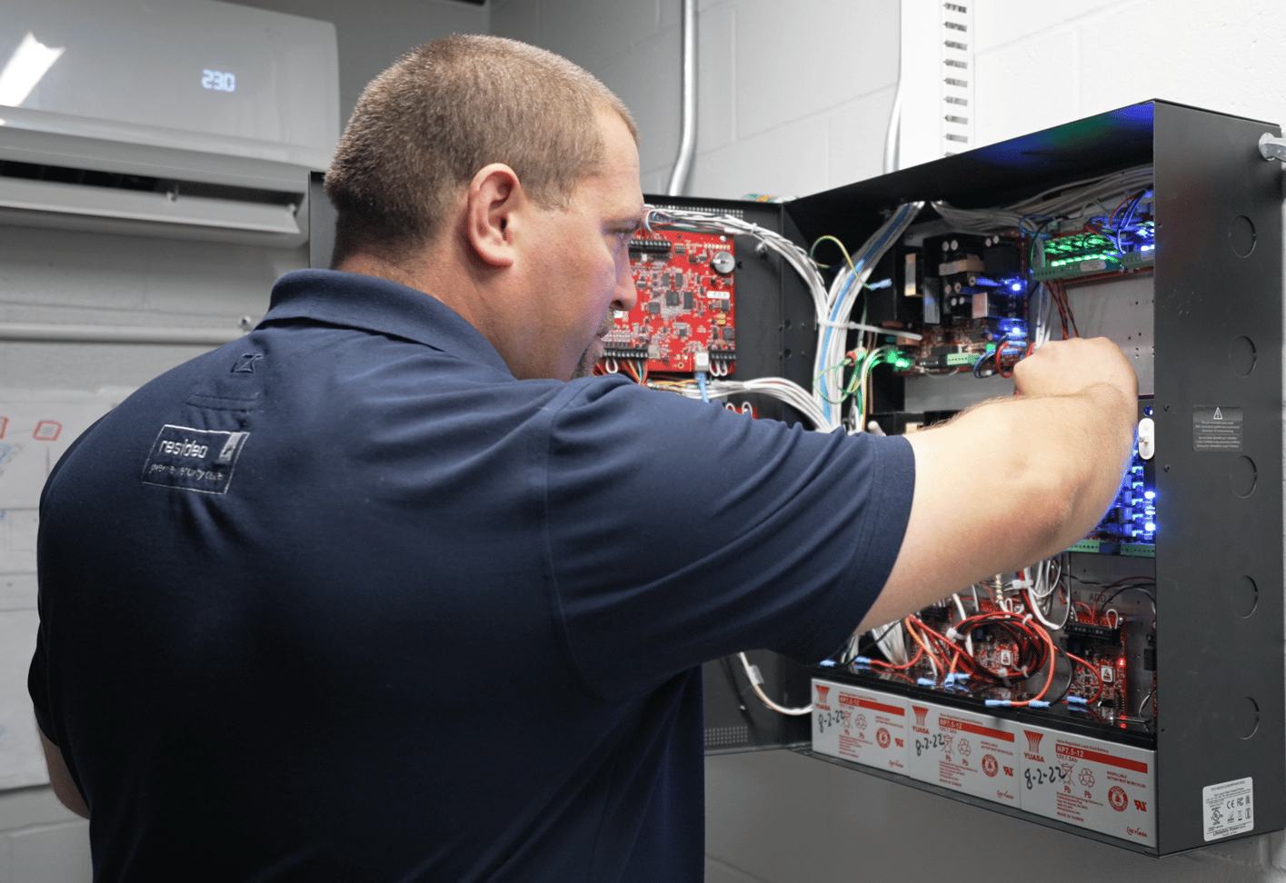 5 Reasons to Choose Custom Alarm for your Business Security